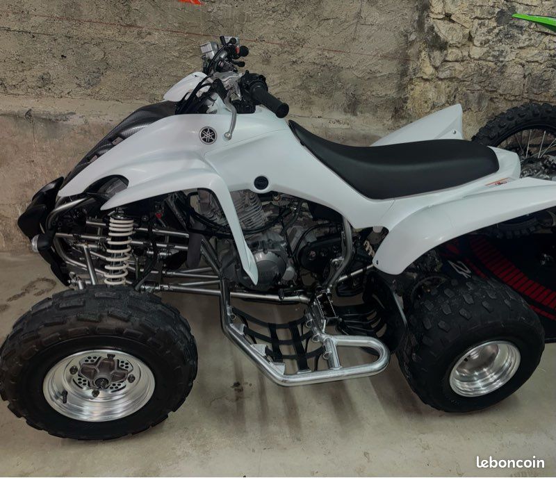 Raptor 350 - Motos