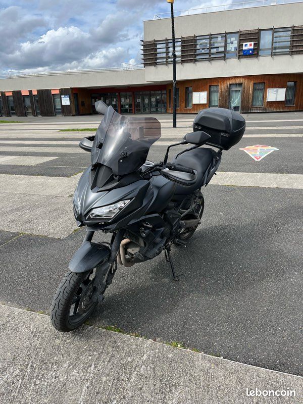 Kawasaki Versys 650 - Motos