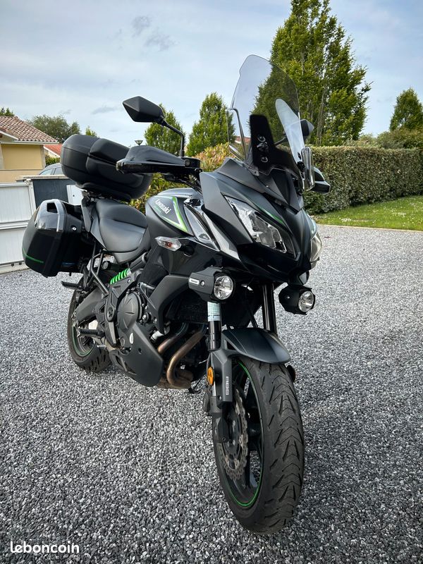 Kawasaki Versys 650 - Motos