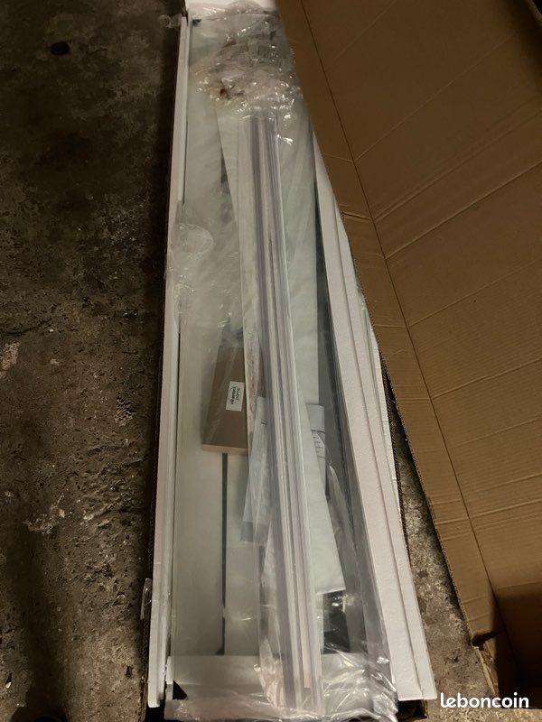 Paroi fixe Porcelanosa - Bricolage