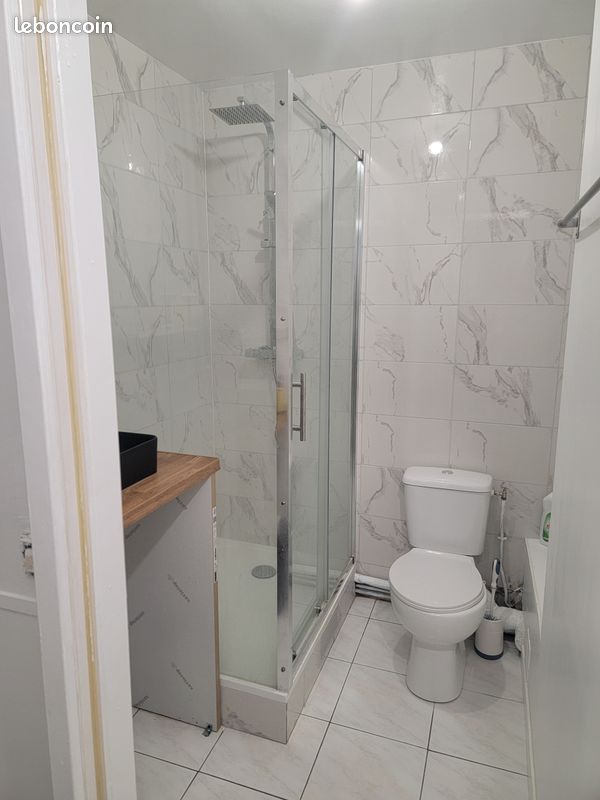 Calme et lumineuse chambre en colocation à Champs-sur-Marne proche du ...