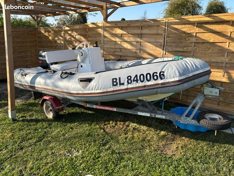Zodiac Semi rigide 4m20 - Nautisme