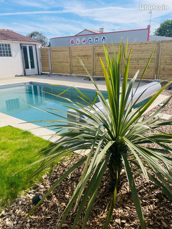 Gîte pour 16 pers en bord de mer avec piscine - Locations saisonnières