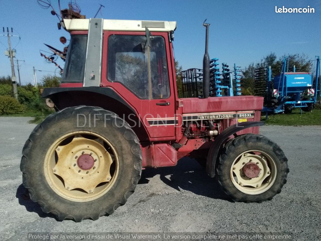 Case IH 845 XL - Tracteurs