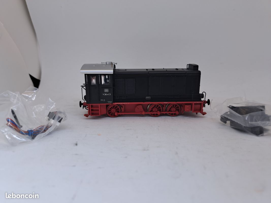 Train locomotive V36.413 MODELL PLUS réf 30100 - Modélisme
