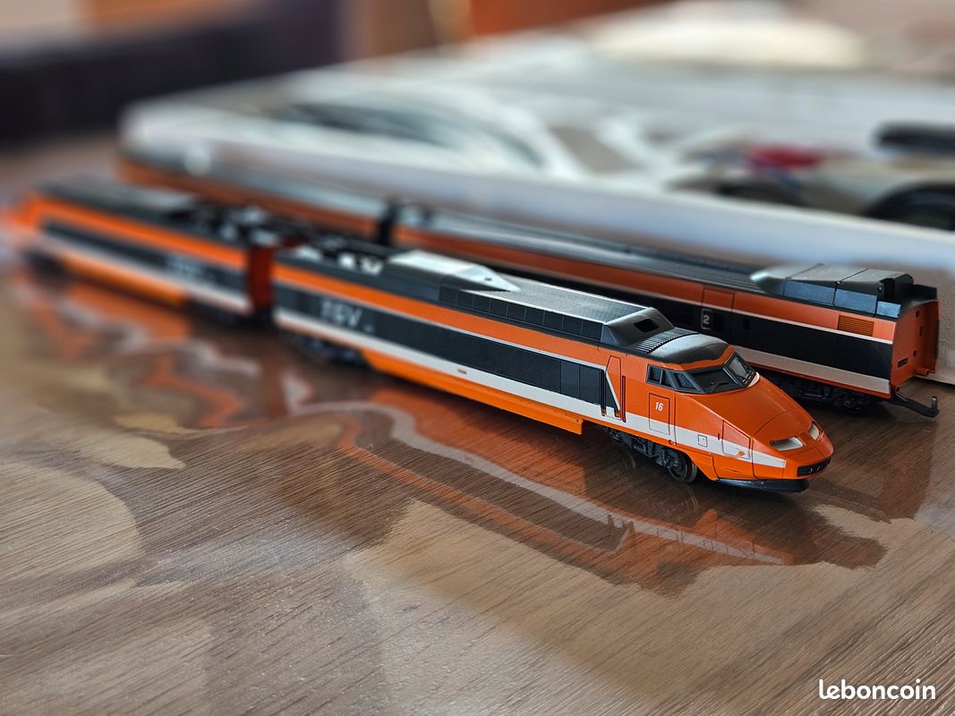Train électrique LIMA TGV Models (104402T) - Modélisme
