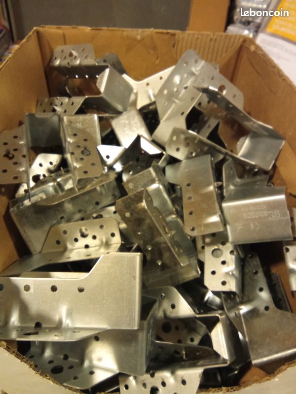 Sabot à ailes extérieures T250 l. 38 x H. 111 mm - Simpson neuf - Bricolage