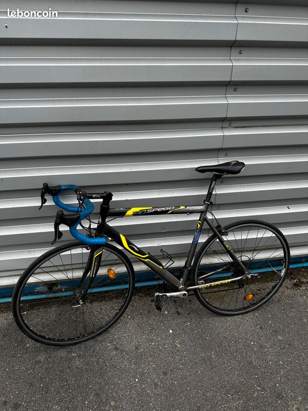 Vélo de route SPEGO 130 Compétition Go Sport Taille M - Vélos