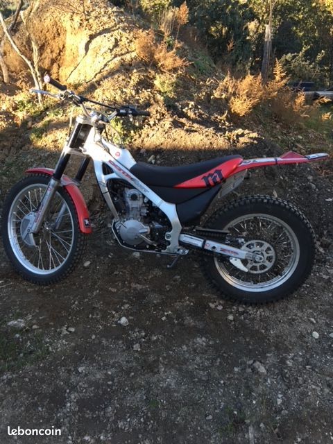 MONTESA 4RT trial - Motos