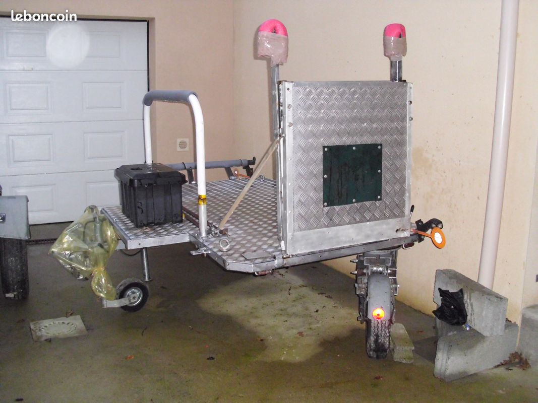 A vendre remorque transversale roues pivotantes - Équipement caravaning