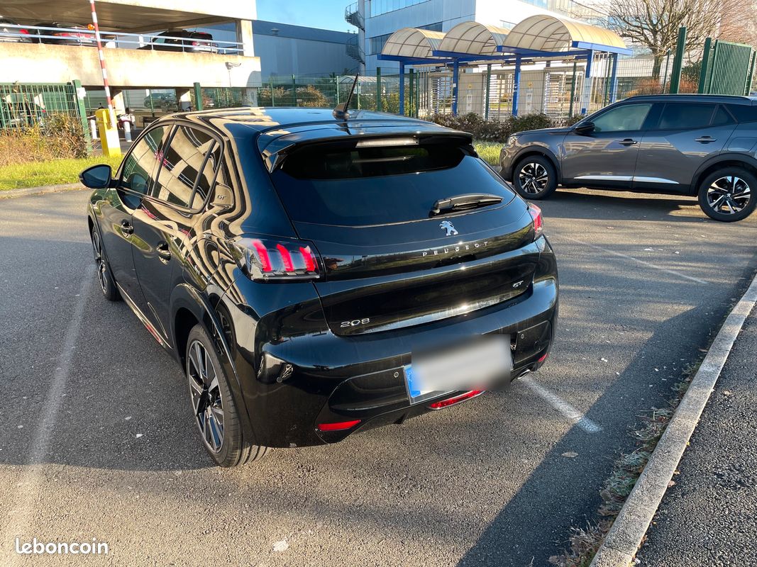 Peugeot 208 gt 100ch s&s bvm6 - Voitures