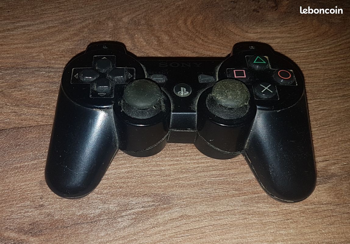 Lot de 2 manettes officielles PS3 - Consoles