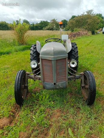 Massey ferguson petit gris d'occasion - Tracteurs - leboncoin