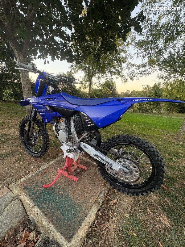 125 yz - Motos