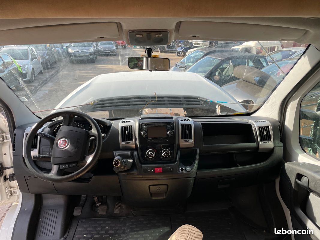 Vends tableau de bord complet ducato multi jet 2.3 148 cv 2016 - Équipement auto