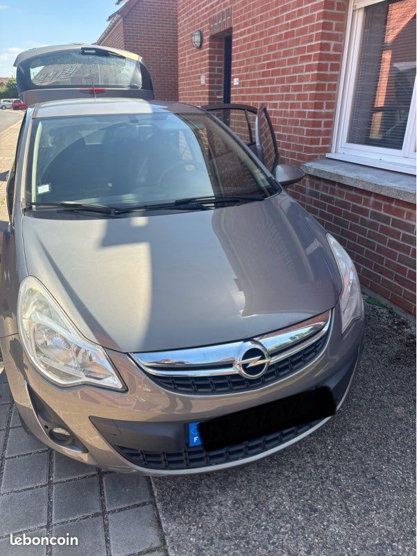 Opel - Voitures