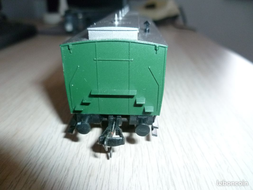 Voiture 3 essieux Fleischmann échelle HO - Modélisme