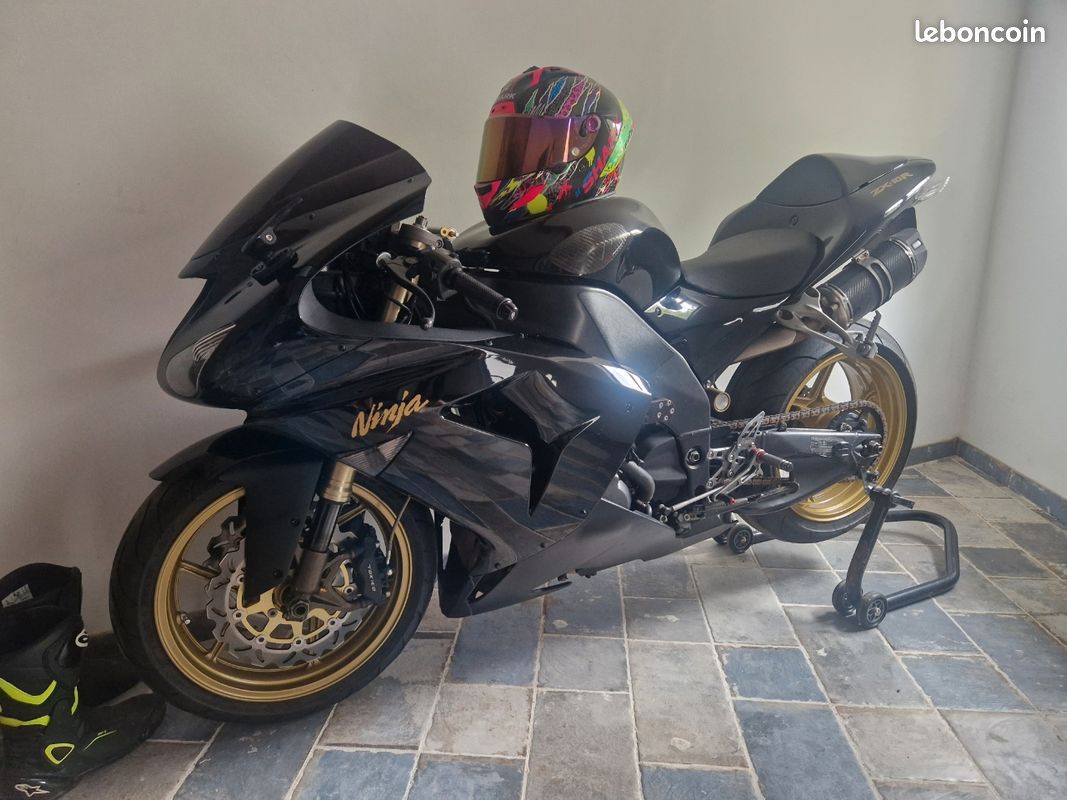A saisir kawasaki zx10r 2007 - Motos
