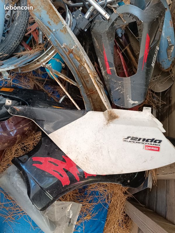 Cache Derbi senda drd sm x trem - Équipement moto