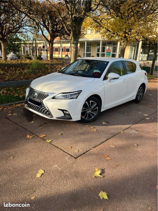 Lexus ct 200 h - Voitures