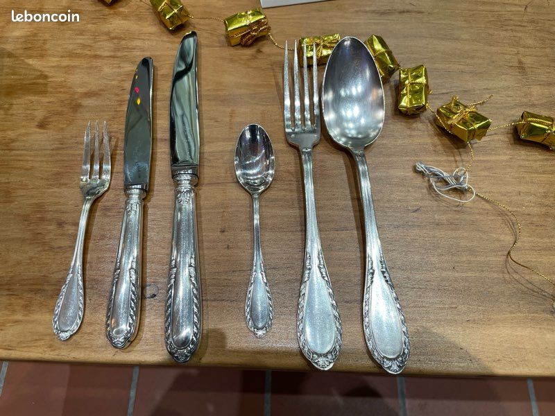 Ménagère en métal argenté - Arts de la table