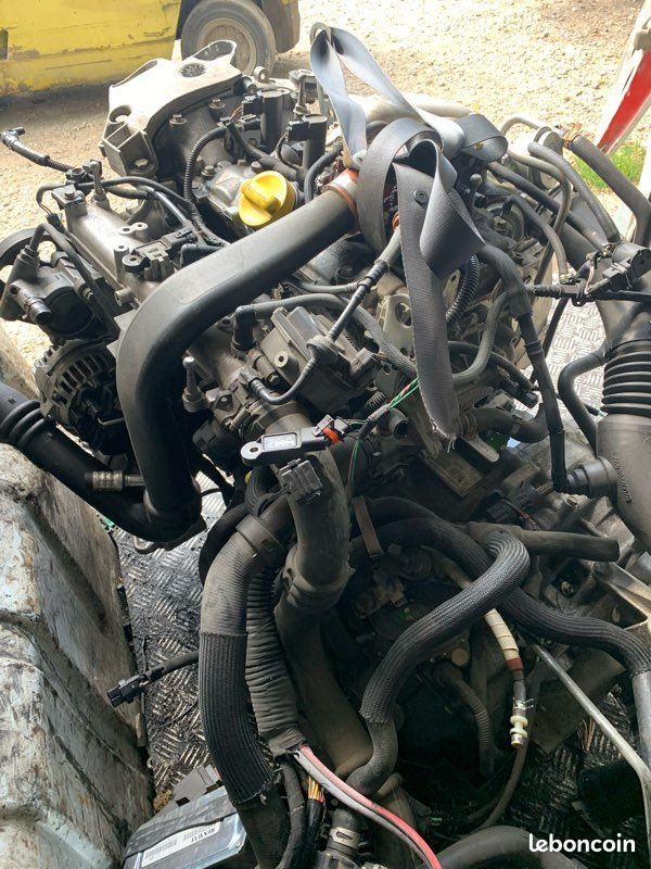 Renault 2,0 Turbo 16v essence - Moteur F4R - Équipement auto