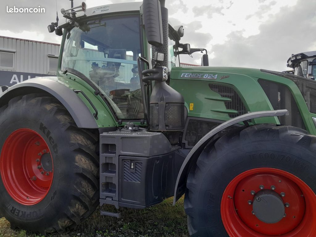 Fendt 824 - Tracteurs