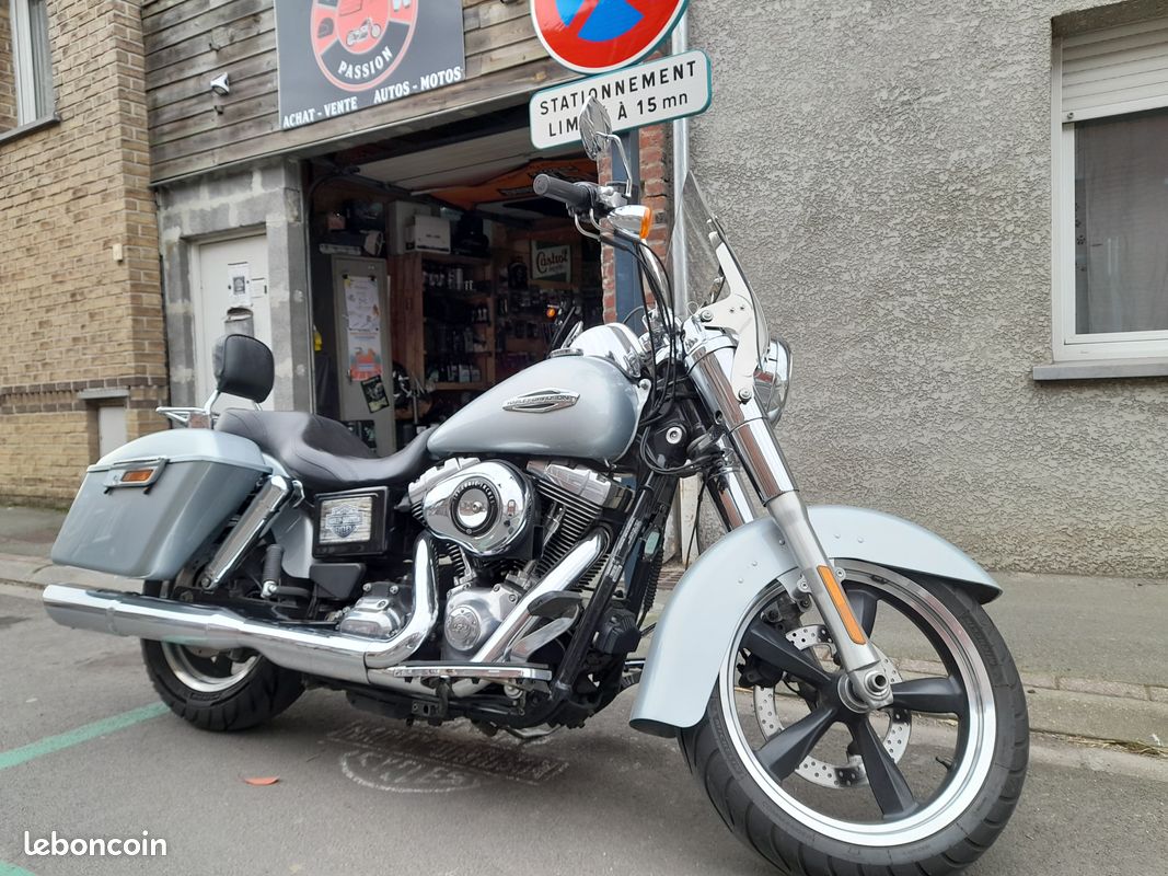 Harley switchback 1684 - Motos
