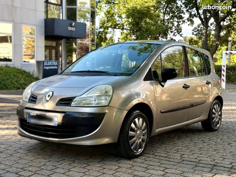 RENAULT Modus Grand phase ll 1.5 dCi eco2 68 cv - Voitures