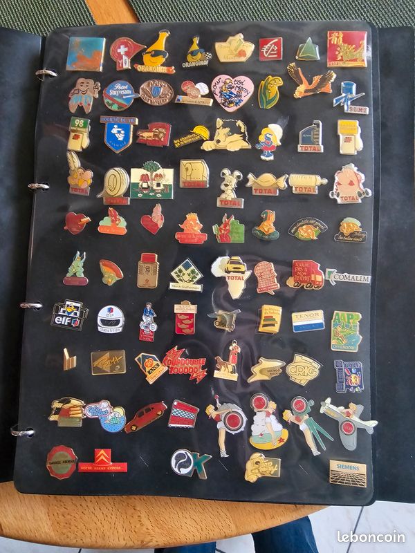 Collection pins 83 pieces - Collection