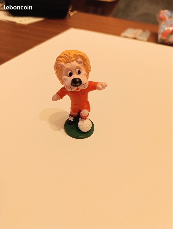 Figurine de collection Belgique 1997 Mascotte diables rouges TCC 1997 ...