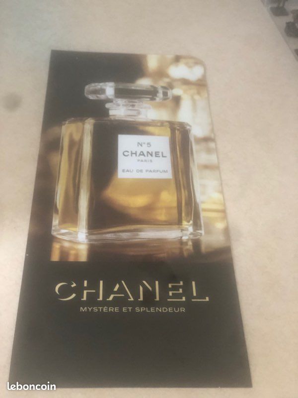 Panneau publicitaire Chanel - Décoration