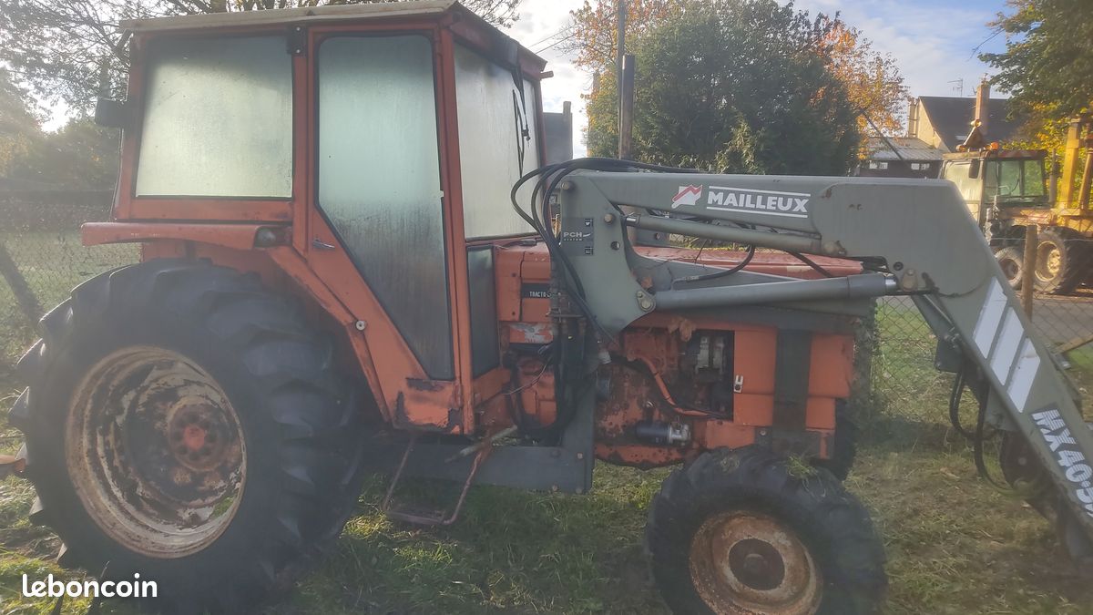 Tracteur Renault 651 - Tracteurs