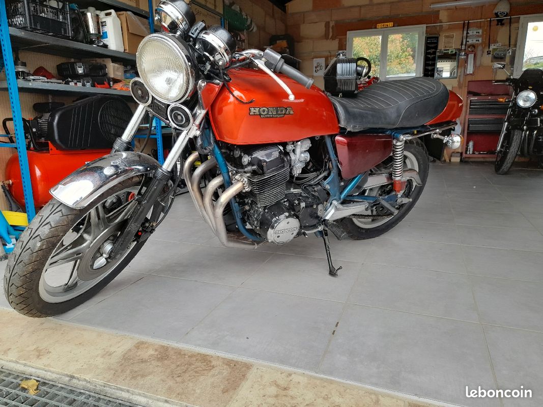 Honda 750 four F2 - Motos