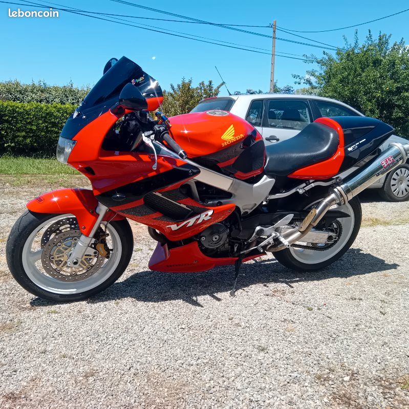 Honda vtr - Motos