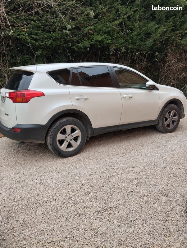 RAV 4 D4D Life - Voitures