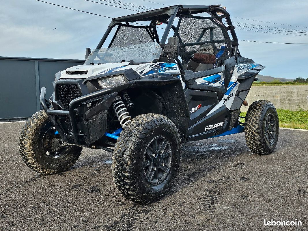 Polaris RZR TURBO 1000 XP - Motos