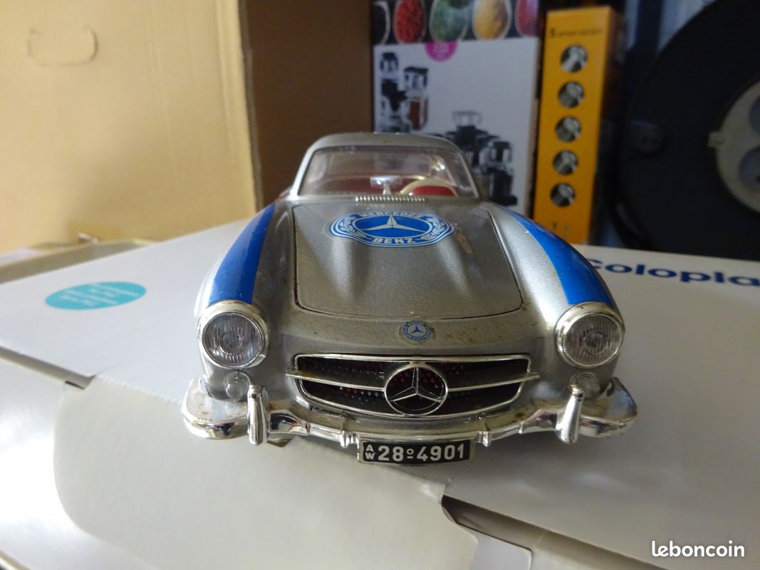 Mercedes-Benz 300 SL (1954) 1/18 Burago - Collection