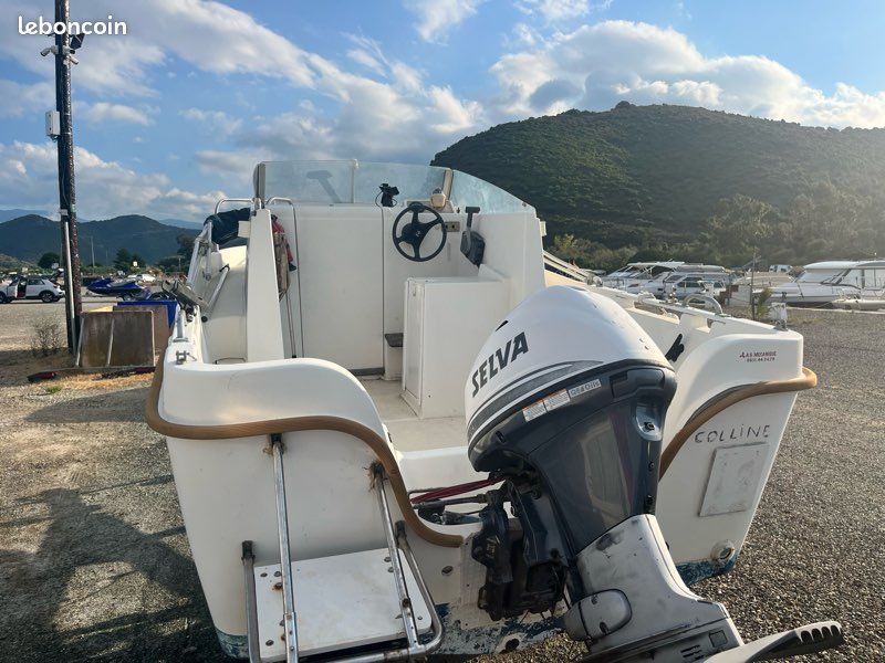 Antares 500 calanque - Nautisme