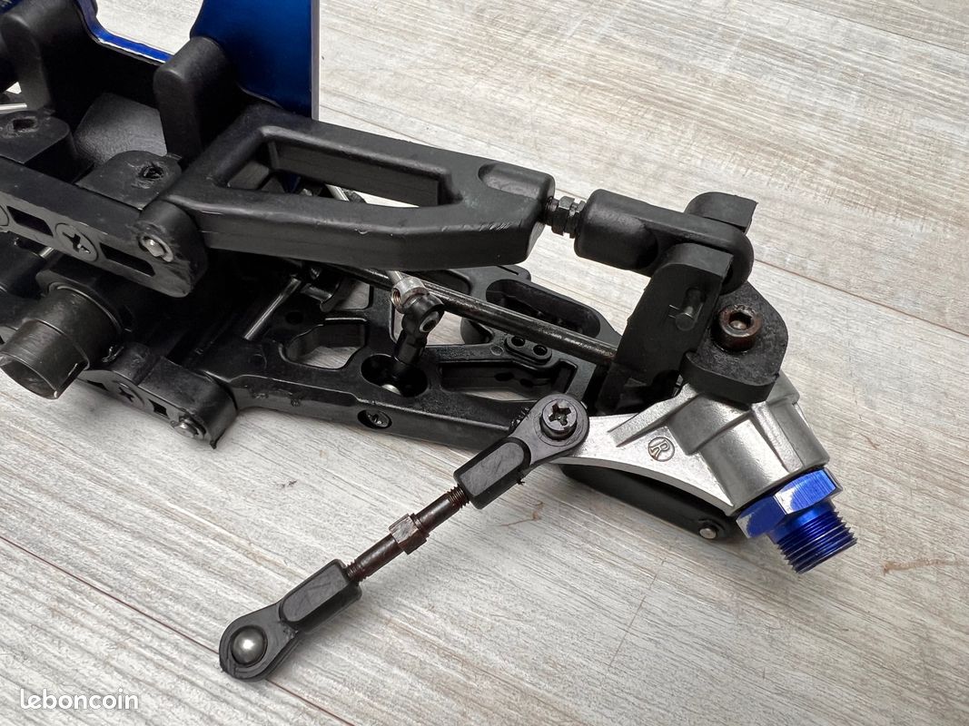 💥 Kyosho Neo train roulant avant complet 1/8 electrique Brushless ...