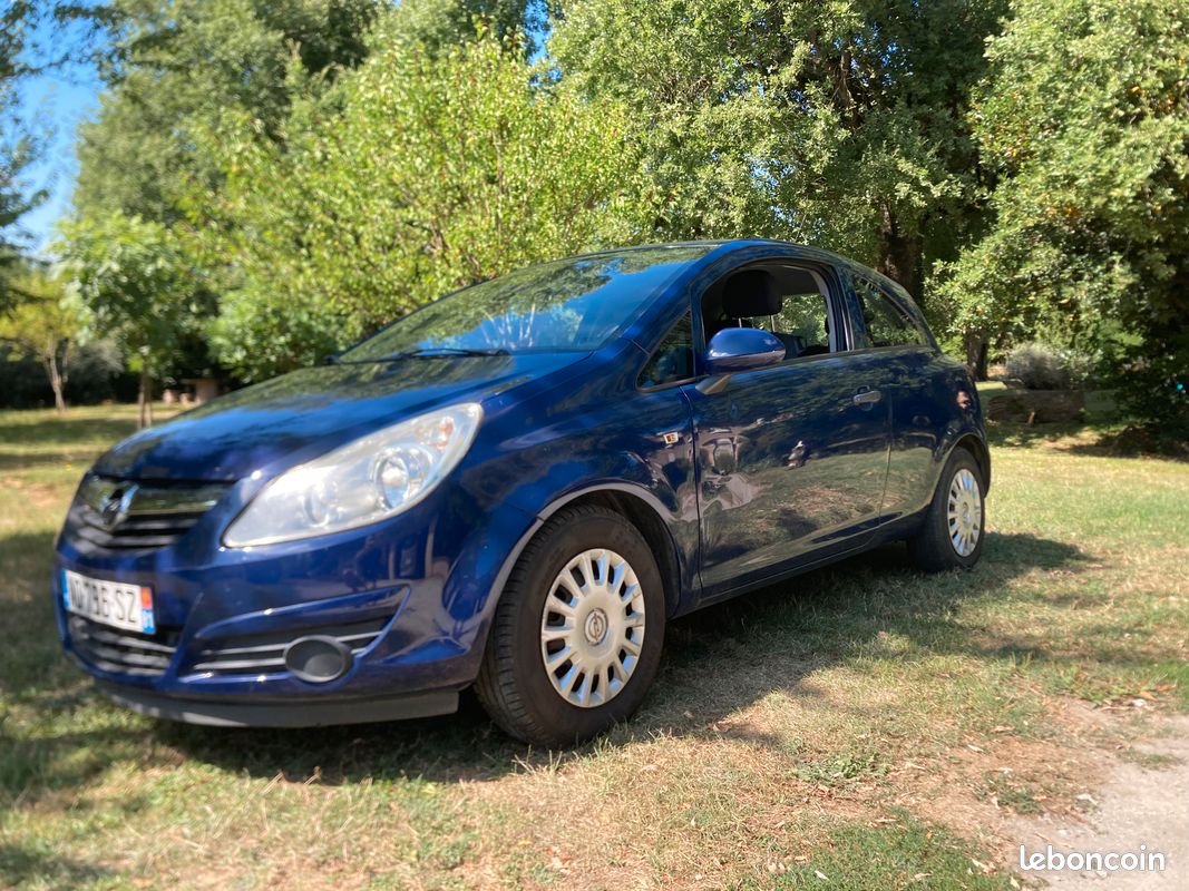 Opel Corsa - Voitures