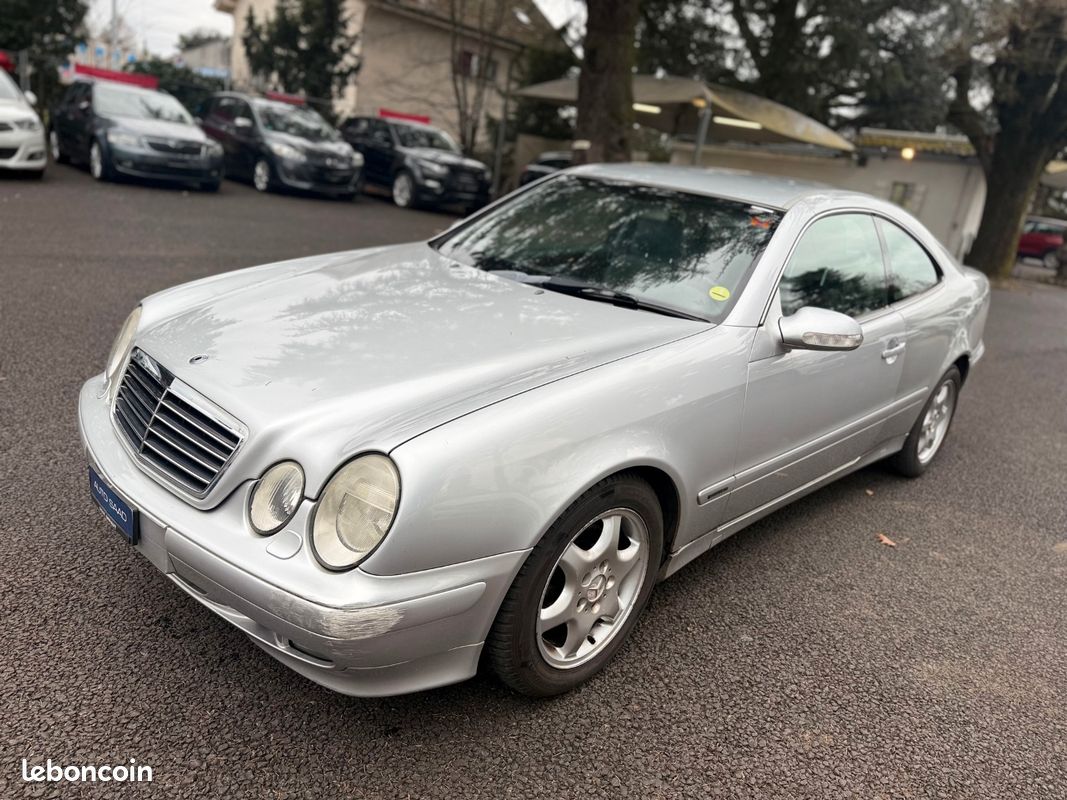 Mercedes coupé CLK 320 3L2 V6 - Voitures