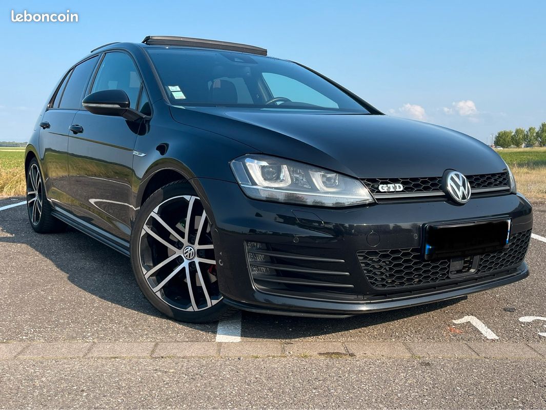 Golf 7 GTD sport and sound, nombreuses options - Voitures