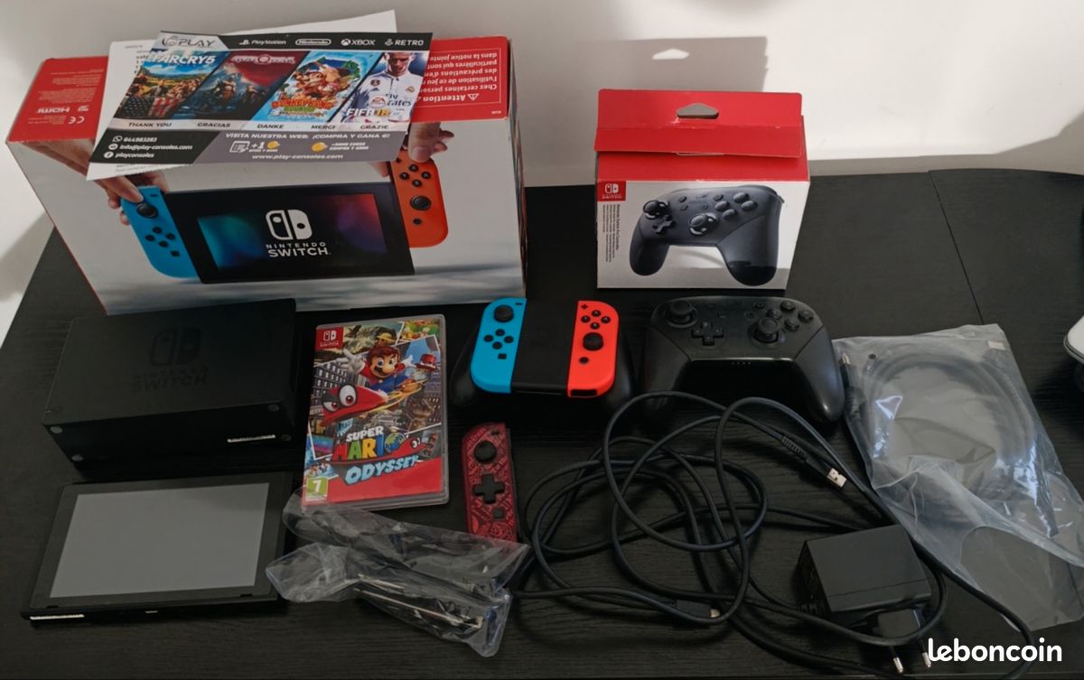 Nintendo Switch V1 - Consoles