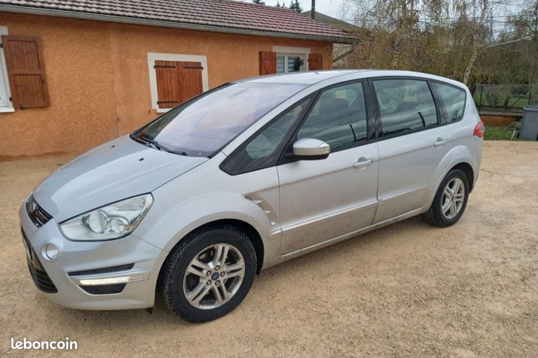 Ford S‑MAX 2012 Diesel Trend – 7 places – Excellent état – 215 000 km ...