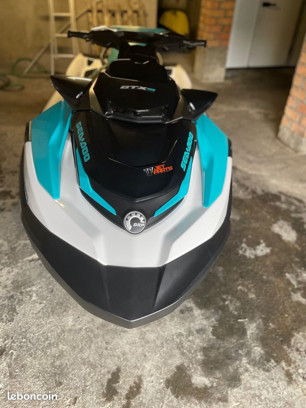 Jet ski sea-doo GTX pro 130 de 2023 - Nautisme