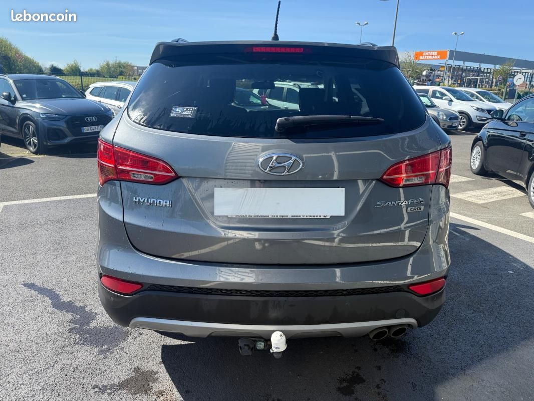Hyundai Santa Fe 2.2 CRDi 197 2WD 7pl - Prix MARCHAND/EXPORT - Voitures