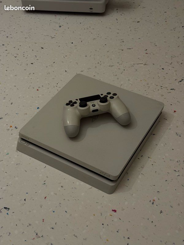 PS4 SLIM Blanche - Consoles