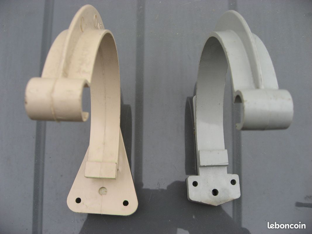 Supports gouttières PVC - Bricolage
