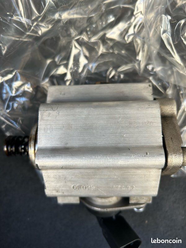 Pompe carburant 2.0 FSI 06D127026J - Équipement auto